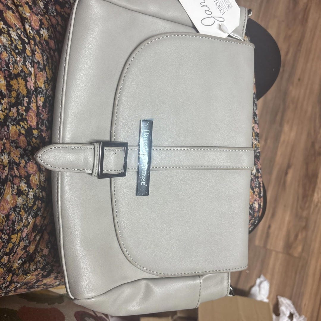 NWT Large Concealed Carry Kari Damsel in Defense Tan Daphne Tote ...