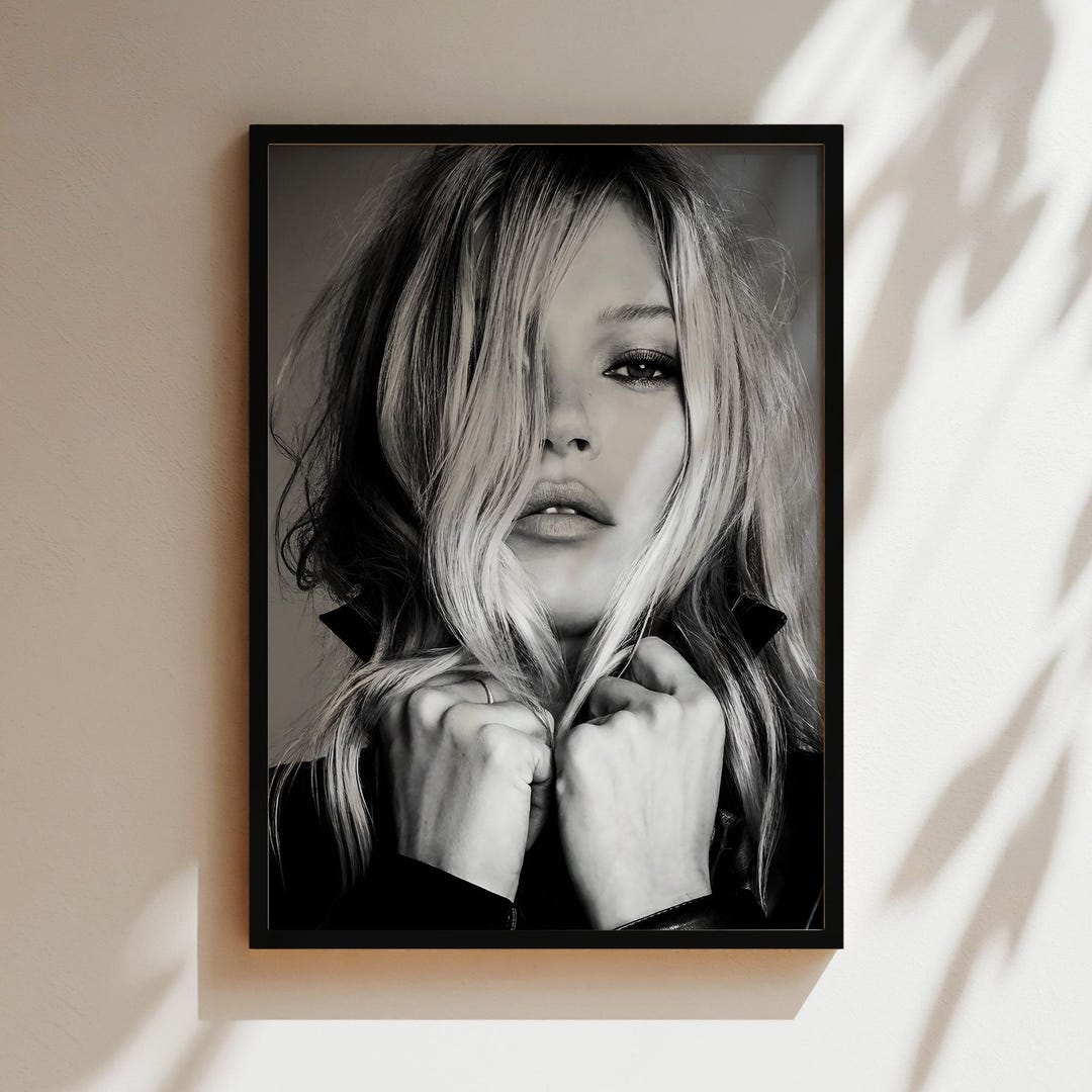 Kate Moss Fringe Wall Art, Vintage Supermodel Canvas Print, Retro 90s ...