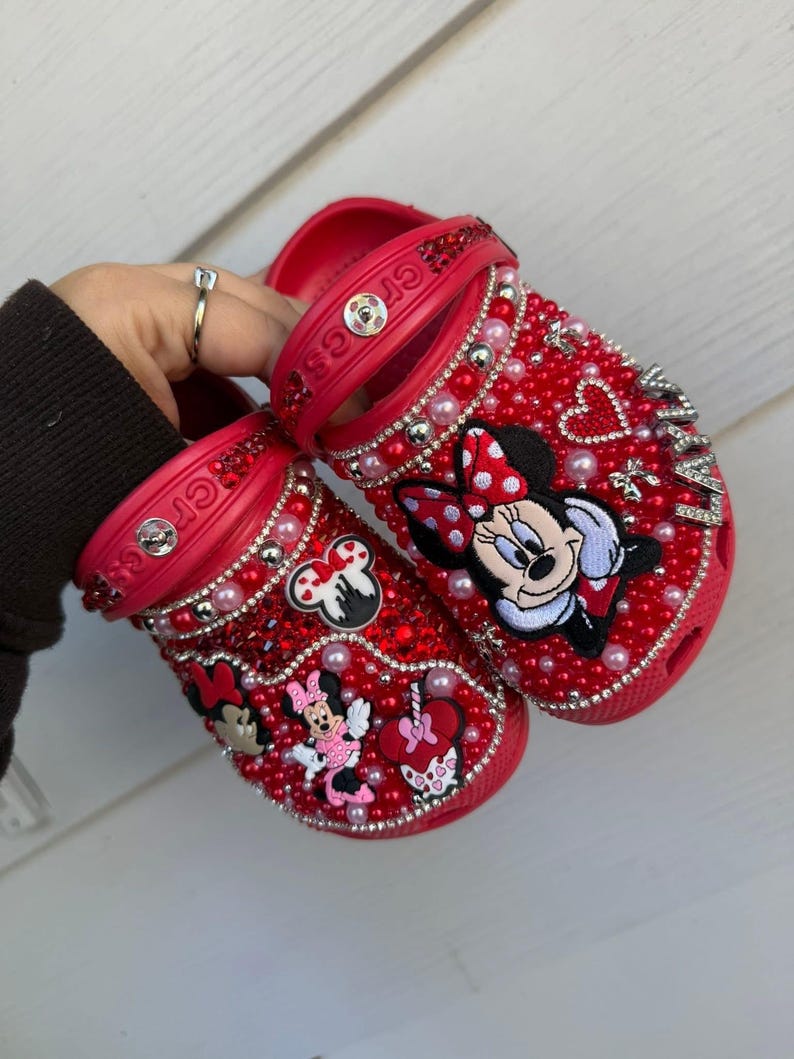Custom Minnie Mouse Crocs - Etsy