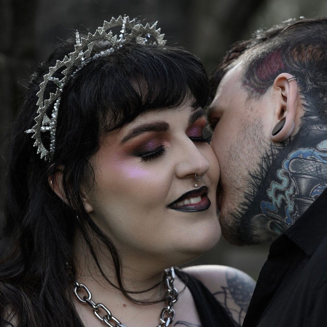 Goth Statement Crown, Goth Bridal Hairpiece, Alternative Bridal Crown ...