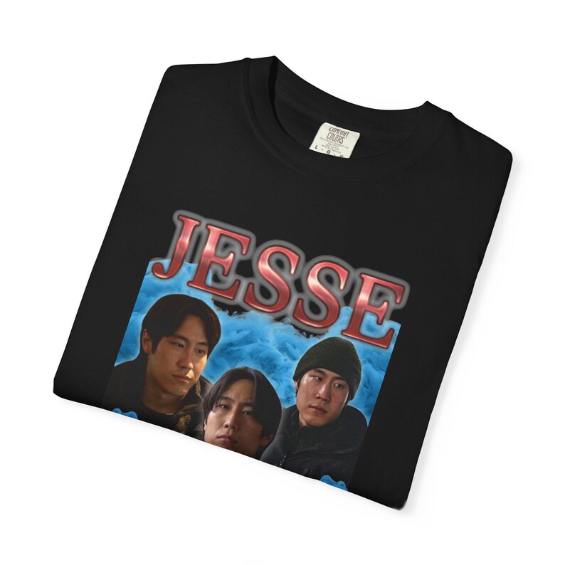 Jesse the Last of Us Shirt - Blue Smoke Edition, Young Mazino Fan Art ...