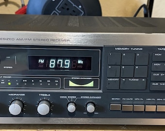 Vintage Realistic STA-52 Silver Face Wood AM/FM Stereo Receiver ...