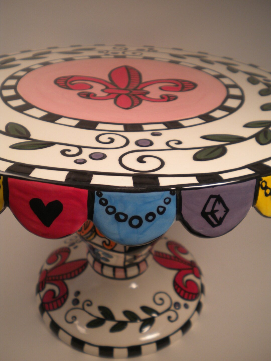 Fleur De Lis Cake Stand Etsy fleur-de-lis-cake-stand-etsy