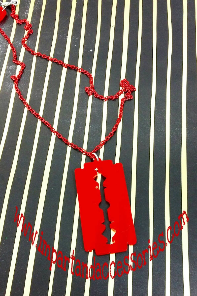 MISS MURDER-XL Glowing Blood Red Razor Blade Necklace - Etsy