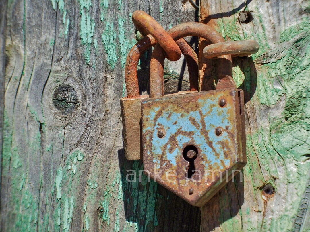 Vintage Rustic Padlock for Farmhouse Decor or Unique DIY Craft Projects ...