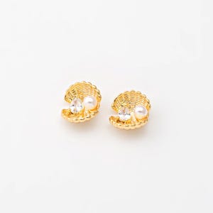 2PCS - Shell Stud Earrings, Mini Pearl With Seashell Post Earring ...