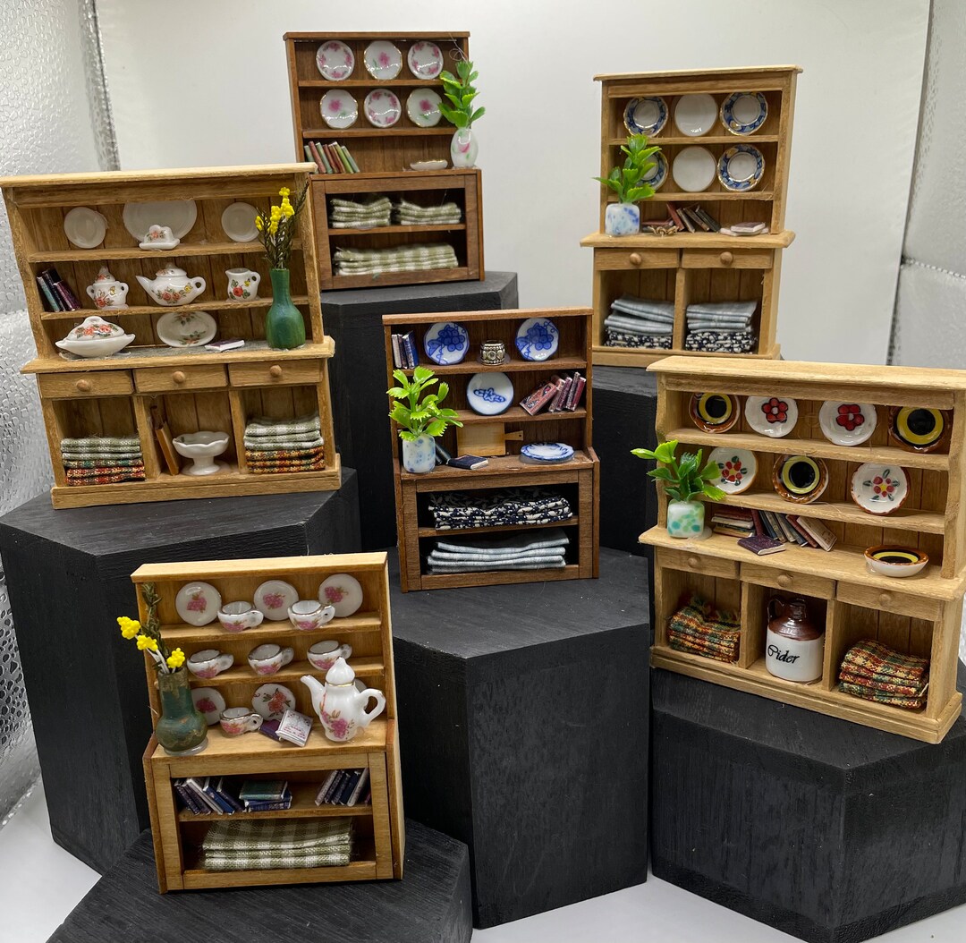 Dolls House Miniatures - 1/24th / 1:24th / Half Inch Scale Dresser ...