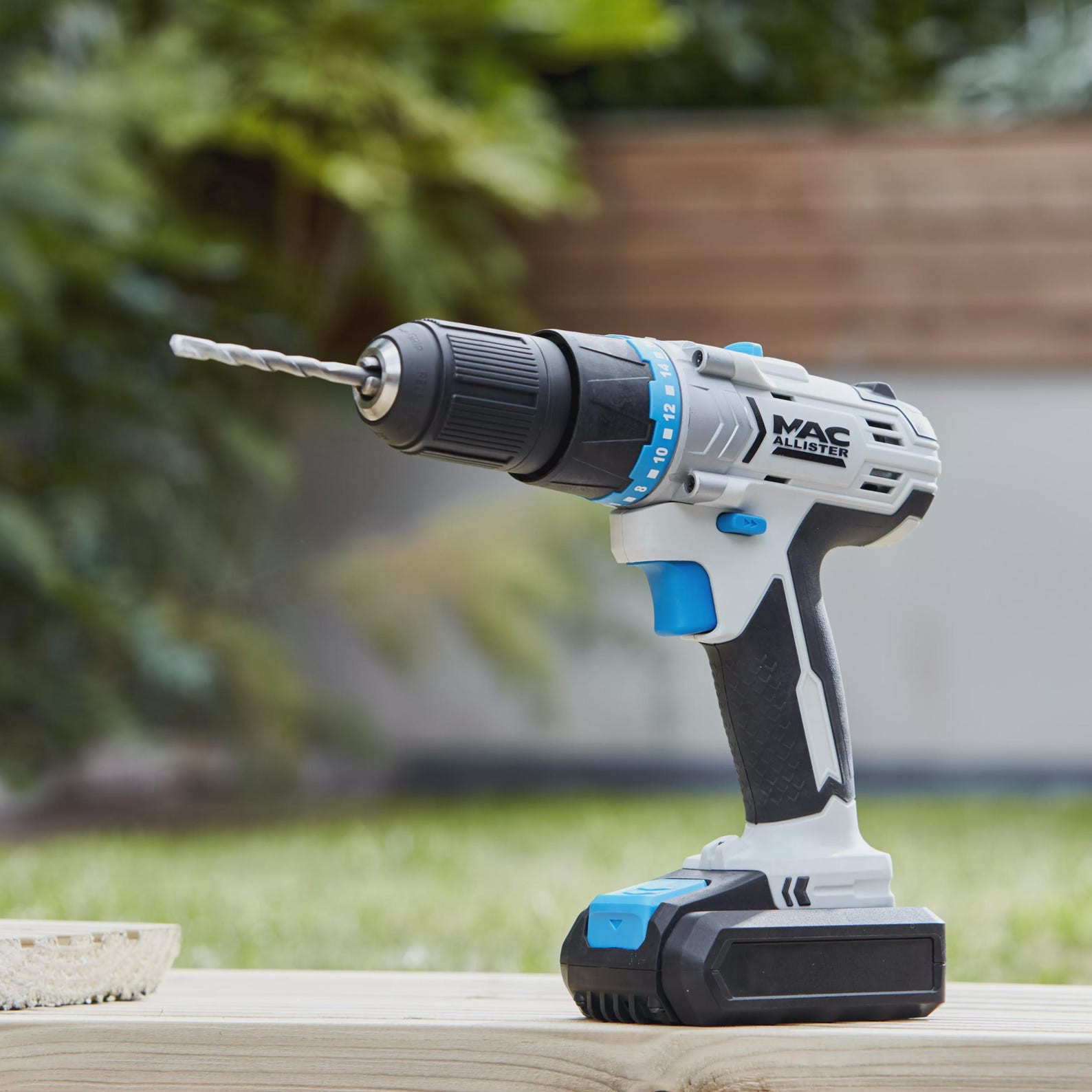 Mac Allister 18V Li-ion Cordless Combi Drill (2 X 1.5ah) - Mscd18-li-2 ...