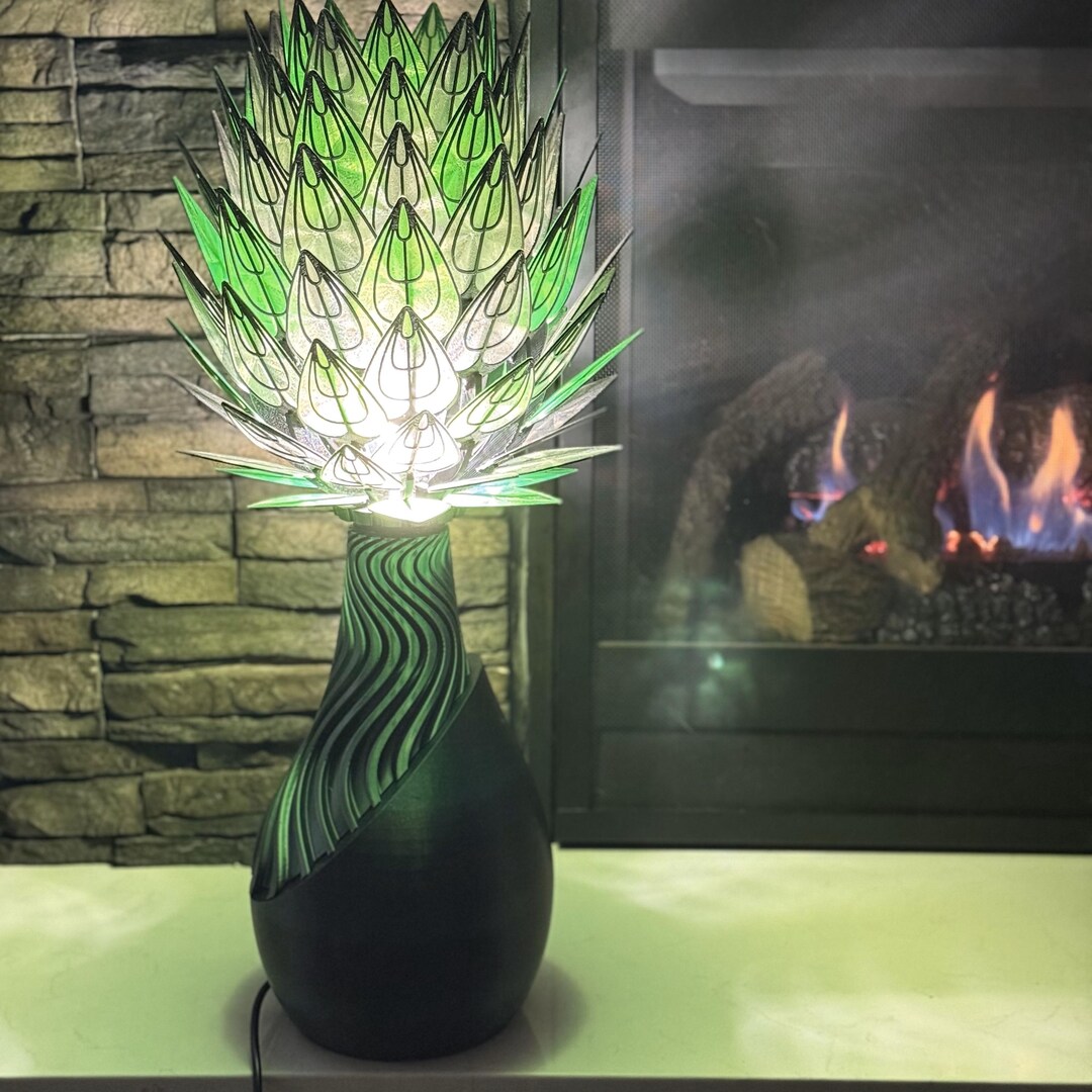 3D Printed Prisma Petal Lamp: Forest Green Table Lamp - Etsy