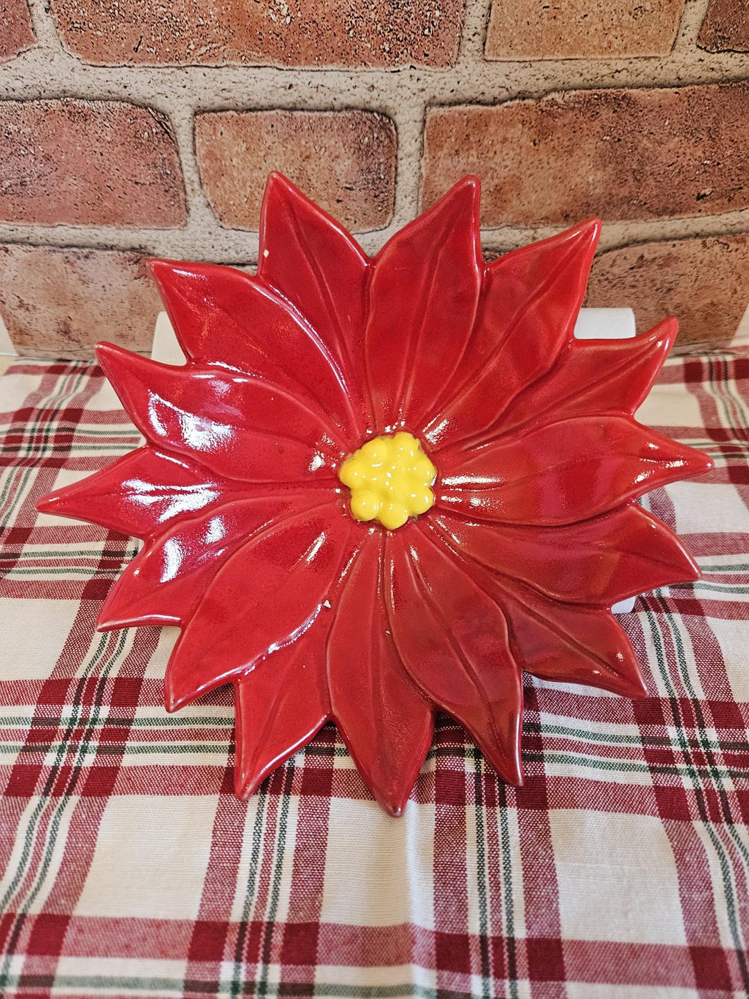 Hand-painted Atlantic Mold Christmas Candy Dish | Retro Holiday Table ...
