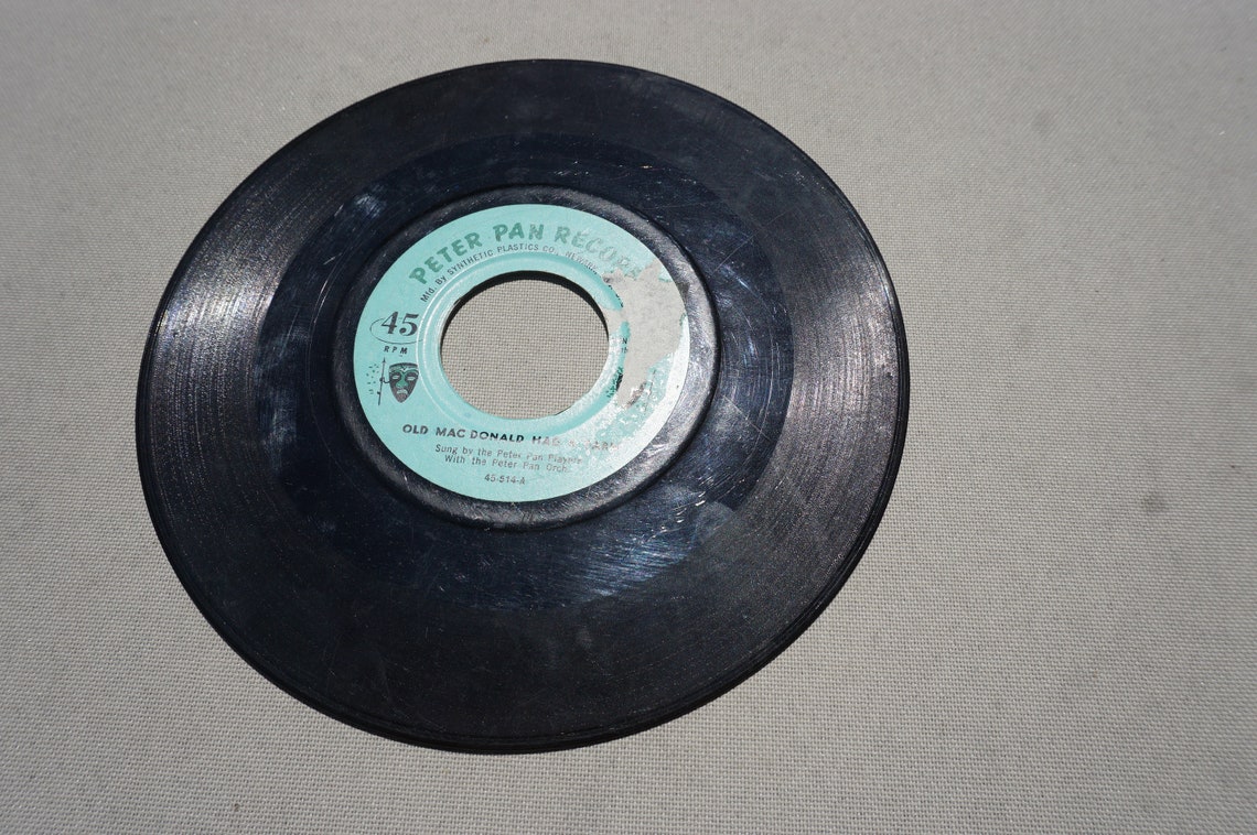 Peter Pan Record Vintage 45 Rpm Here We Go Looby Loo and Old - Etsy