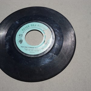 Peter Pan Record Vintage 45 Rpm Here We Go Looby Loo and Old Macdonald ...