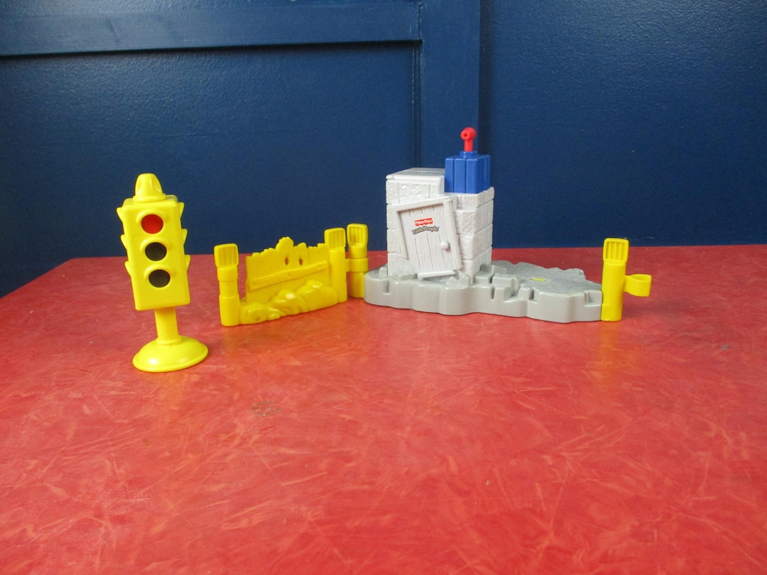 Vintage 2000's Fisher Price Little People Pieces From Crane Quarry ...