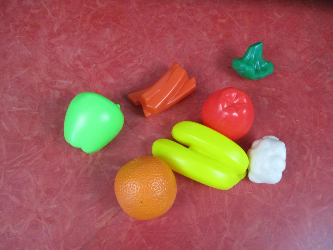Little Tikes Play Food Pretend Play Fruit and Vegetables Apples Orange ...