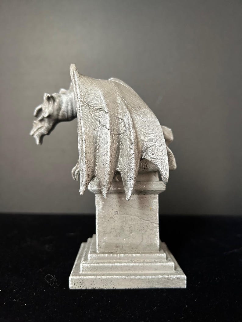 Gothic Gargoyle Diorama for Batman Daredevil Spider-man Marvel Legends ...
