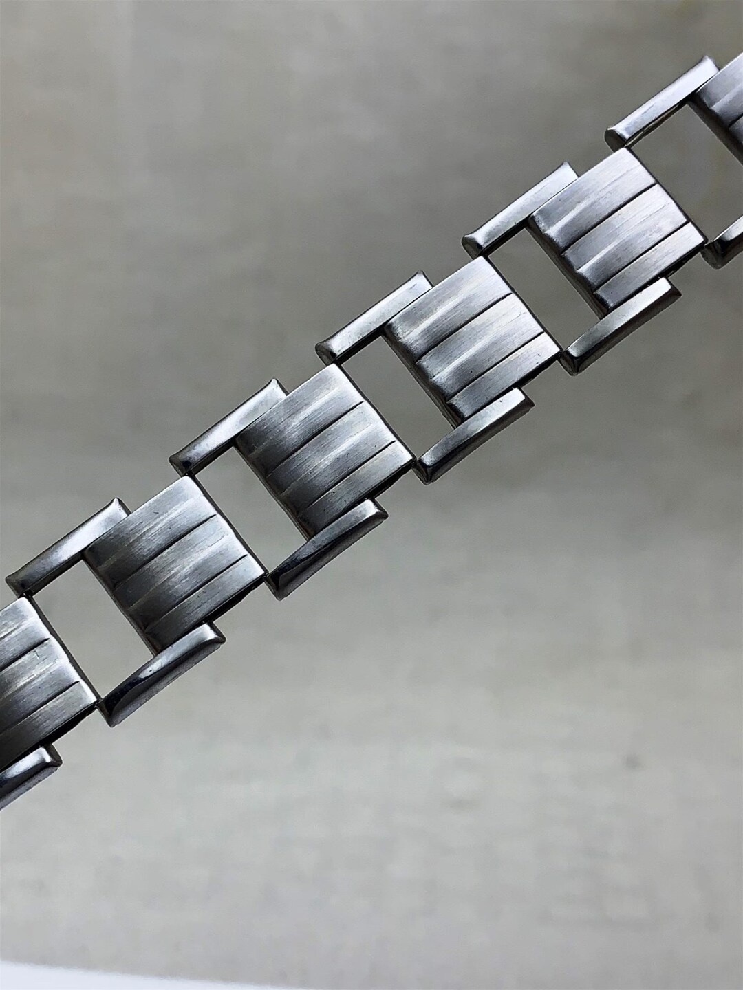 Vintage OW. ZURICH Expandable Watch Band: Swiss Made Stainless Steel ...
