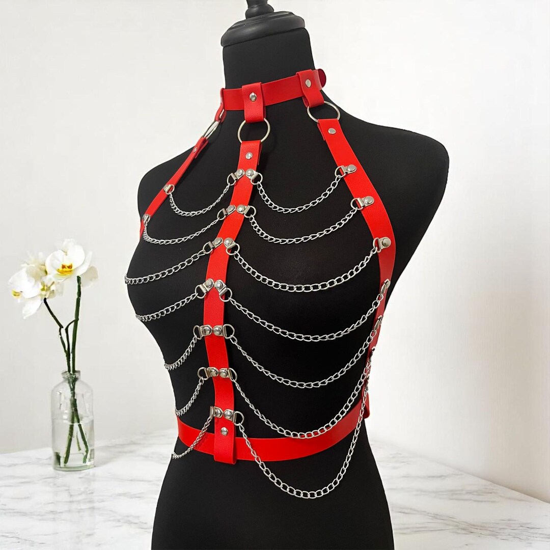 Top Harness With Chain • Adjustable Fit • Vegan Leather • Bold and ...