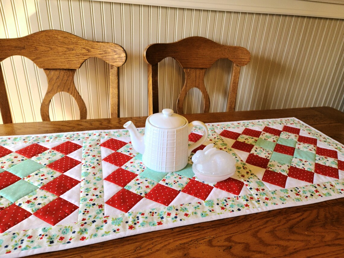 Great Granny Square Quilted Table Mat/table Runner, Three Blocks - Etsy