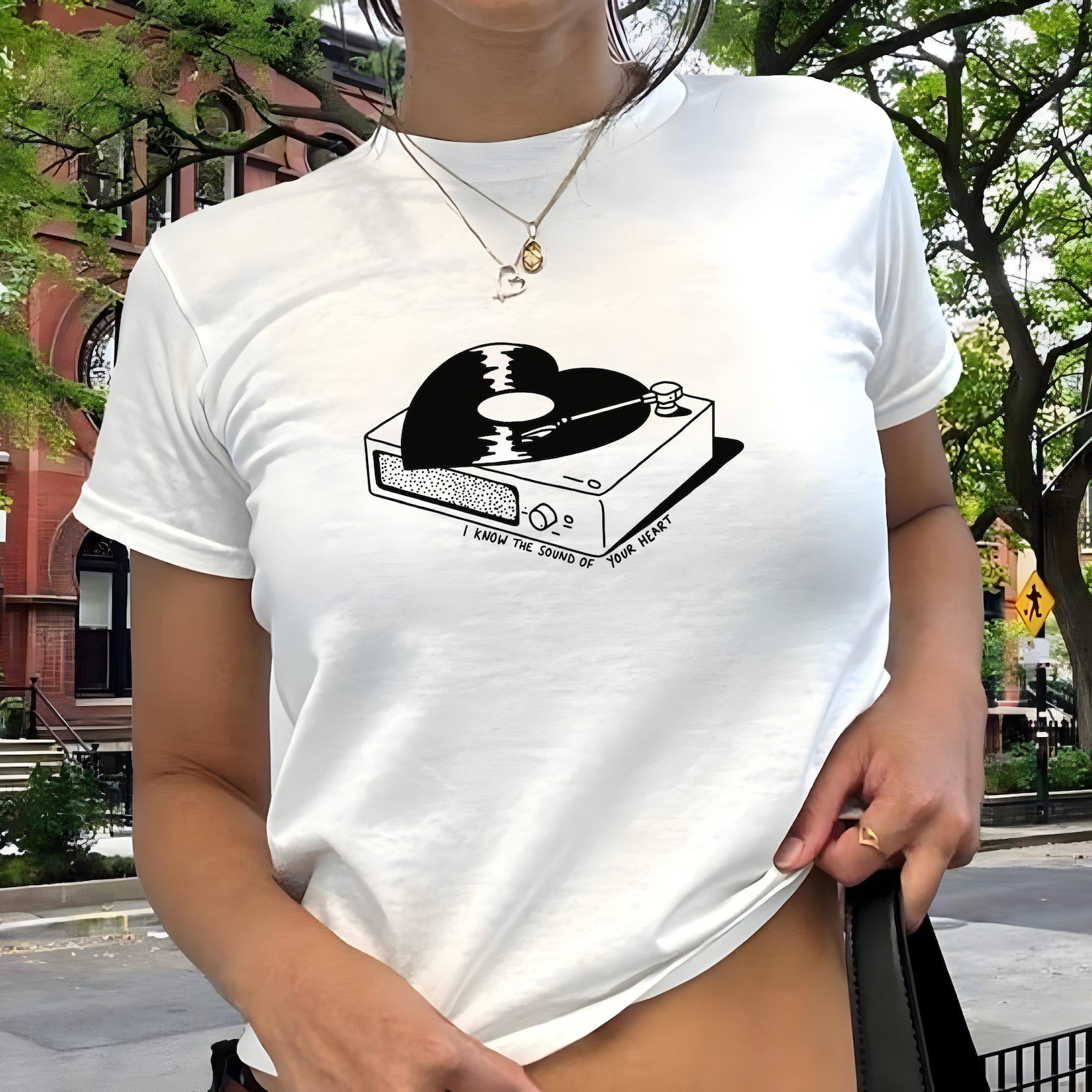 Heart Vinyl Record Player Baby Tee, Y2K Women's Fitted Tee, Retro 90s ...