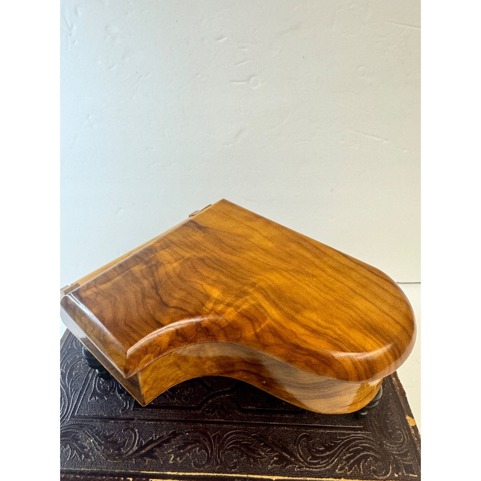 Vintage Reuge Switzerland Music Box Baby Grand Piano Doctor Zhivago ...