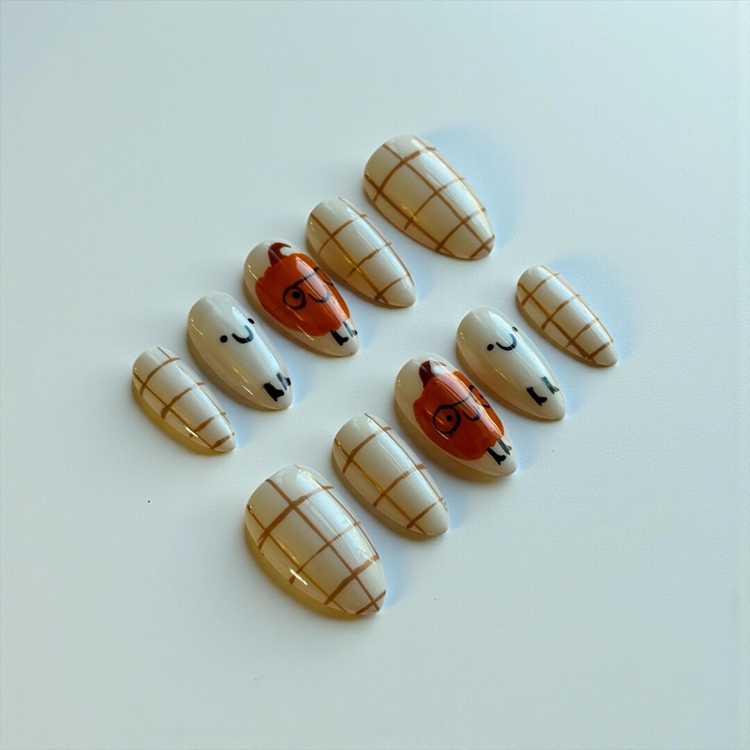 Custom Fall Press on Nail Set: Pumpkin Ghost Design - Etsy