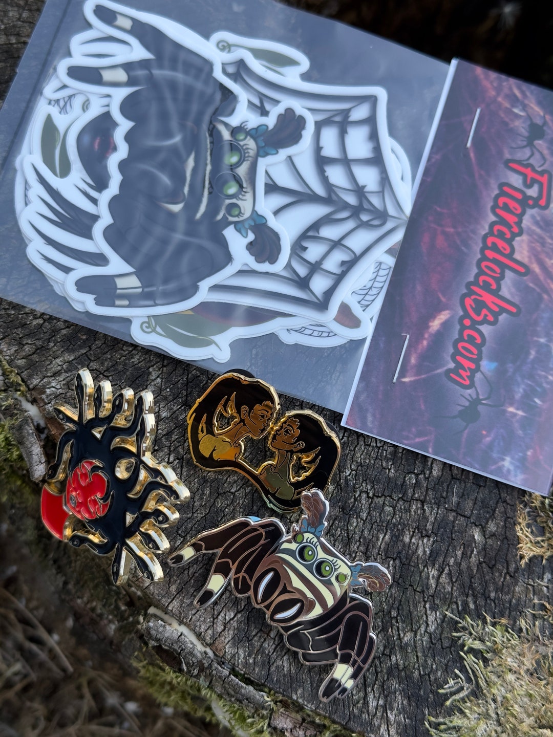 Medusa Art Enamel Pin, Jumping Spider Dreadlock Sticker, Cute ...