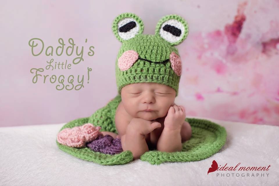 Crochet Baby Frog Hat & Lily Pad Set: Newborn Photo Prop Frog, Gift for ...
