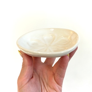 White Sea Biscuit Shell Dish | Etsy