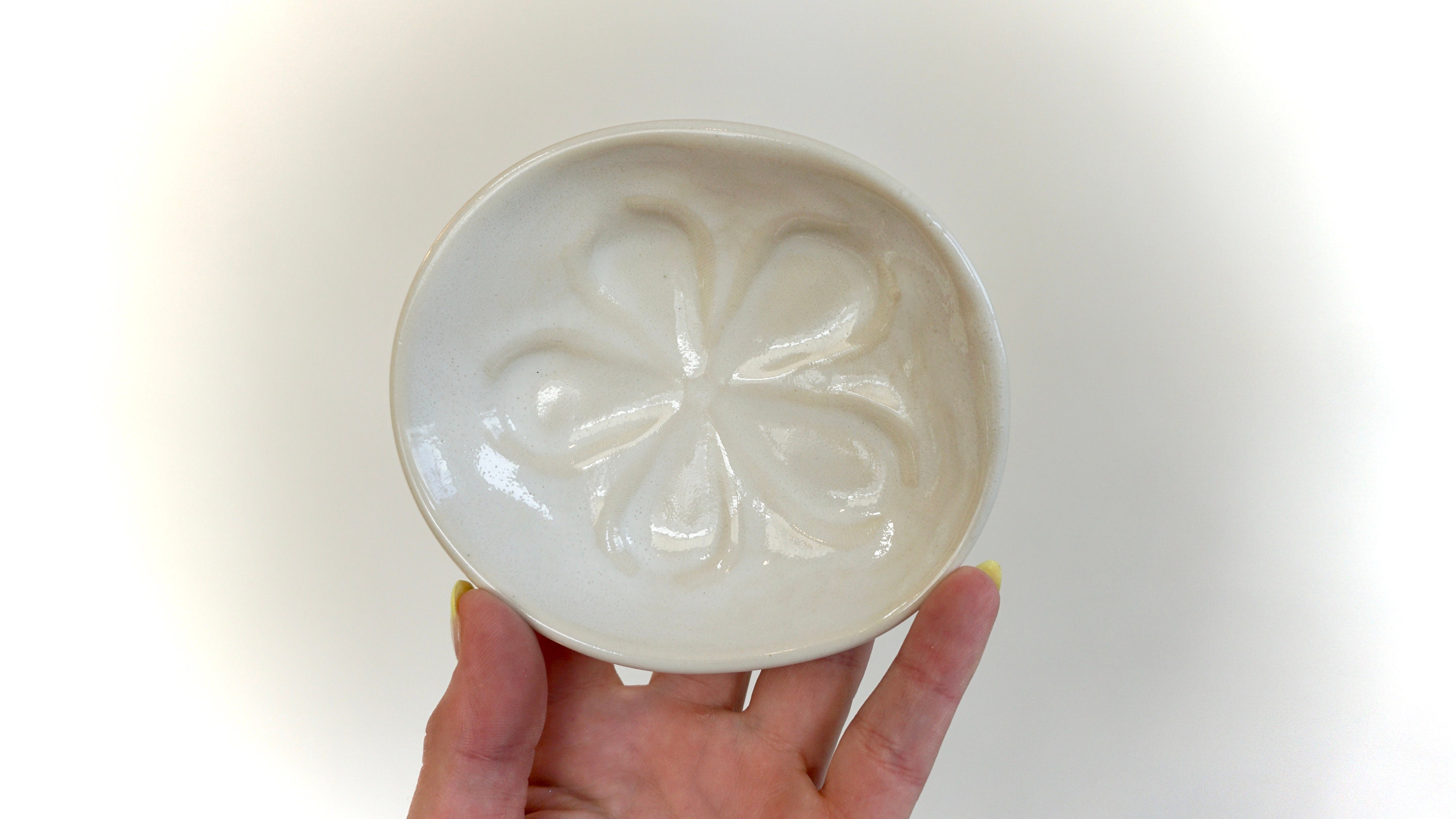 White Sea Biscuit Shell Dish | Etsy