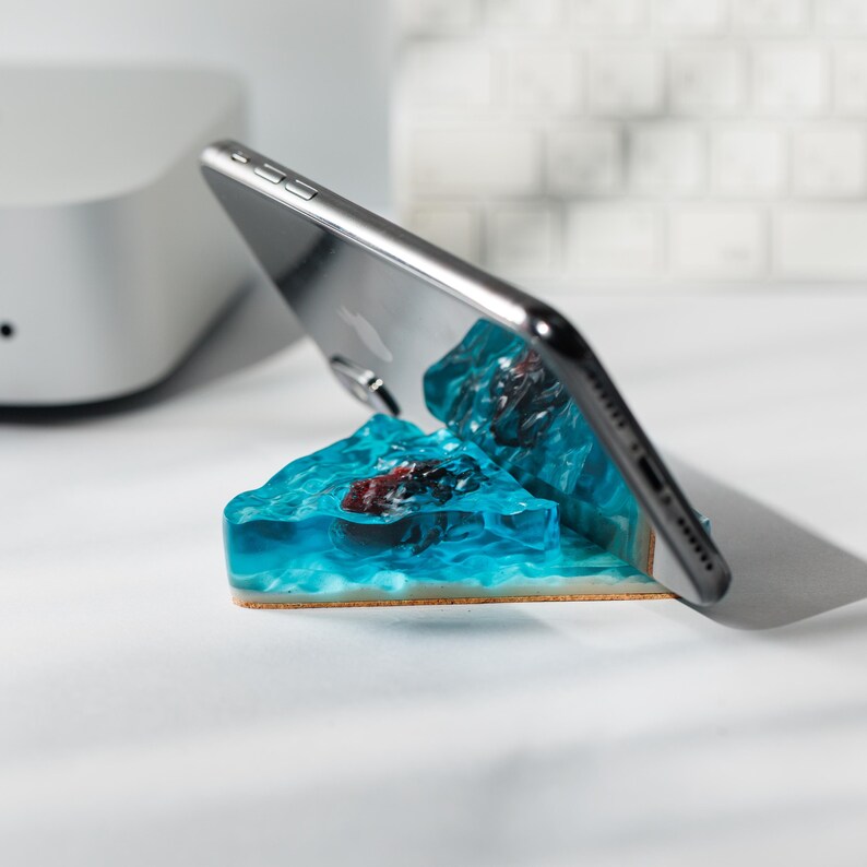 Resin Ocean Ripple Phone Stand, 3D Wave Manta Ray Desk Accessory ...