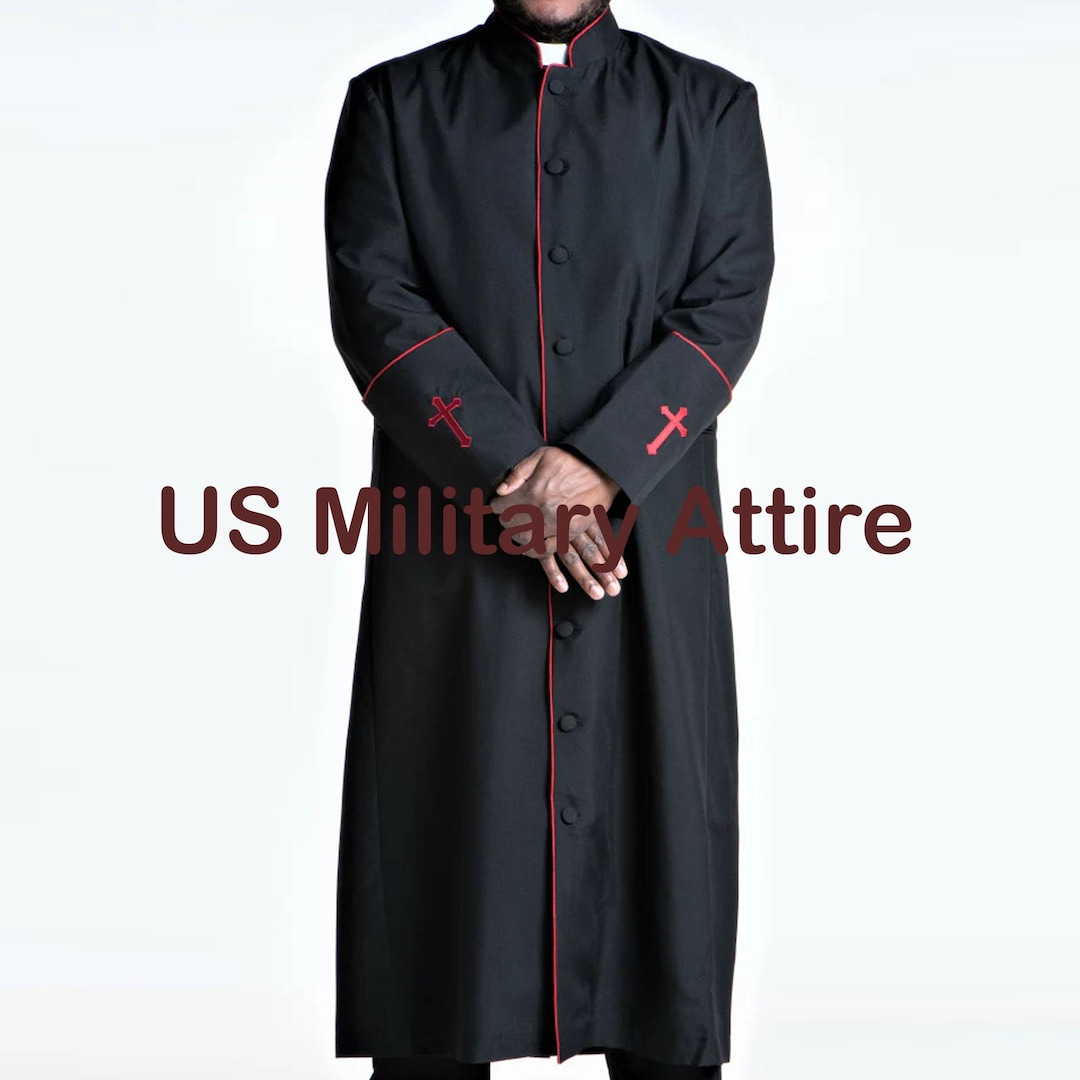 Preacher Clergy Robe: Monk Habit Priest in Church Christmas Gift ...