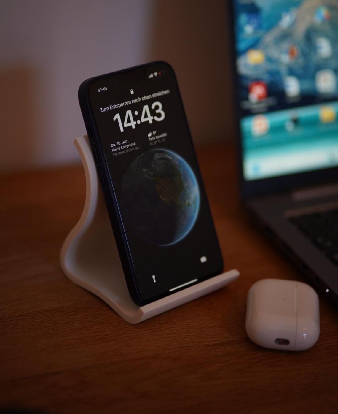 Phone Stand 3D Print Minimalist Desk Decor Smartphone Holder Modern ...