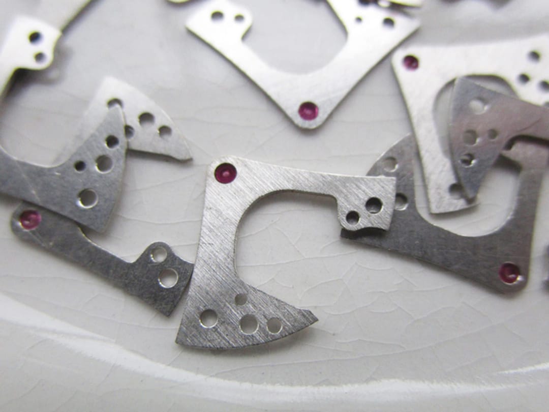 25 Vintage Watch Parts, Rhodium-plated Brass With Ruby Glass Jewel ...