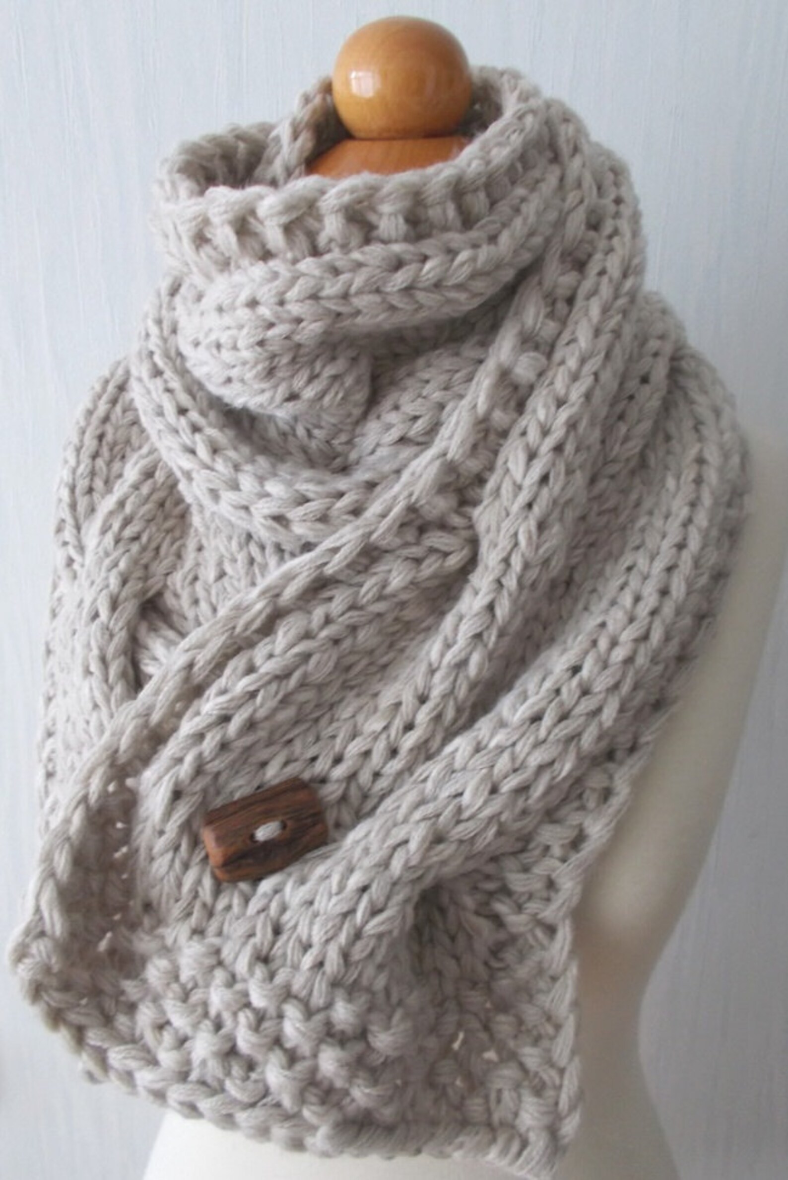 Chunky Scarf Handknit Big Cowl Extra Thick Cabled Soft in Natural White ...