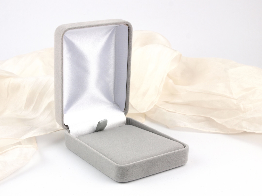Silver Grey Velvet Necklace Box, Soft Classic Velvet Gift Box for Women ...