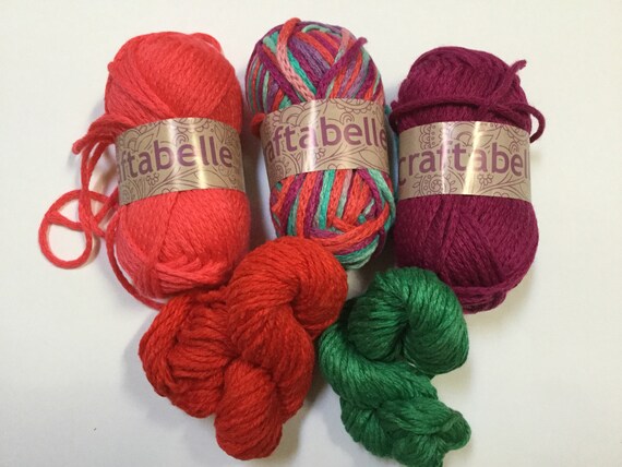 Big Lot of Multicolor Bulky Yarn Variegated Green Red Yarn - Etsy