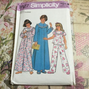 Simplicity 8127 Sewing Patterns, Uncut Vintage Girls Nightgown Pajamas ...