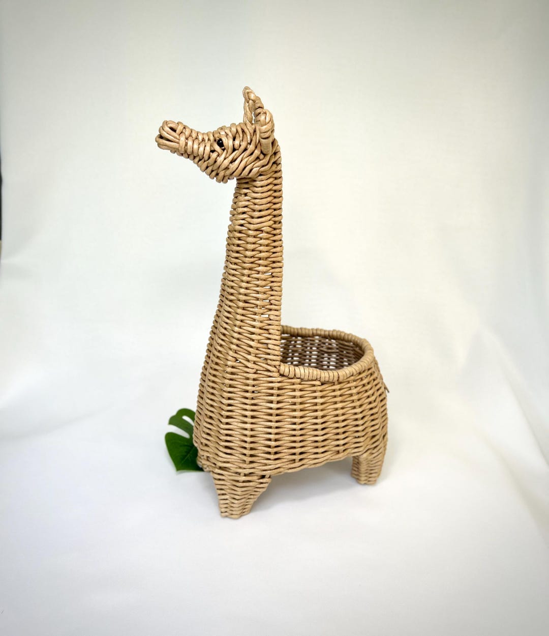 Wicker Giraffe Basket, Holiday Woven Bowl for Child Room, Rattan Decor ...