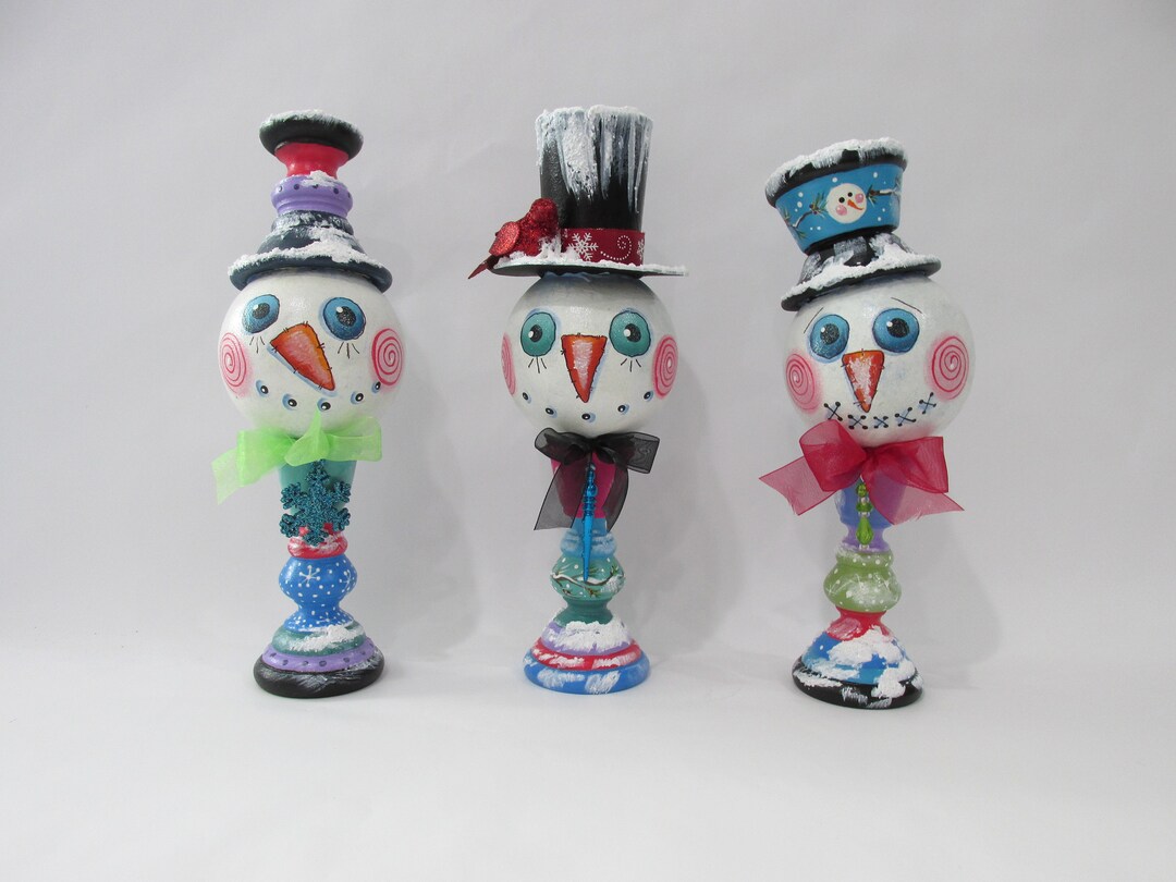 Fun Faced Standing Snowmen, Winter Snowman, Snowflakes, Red Cardinal ...