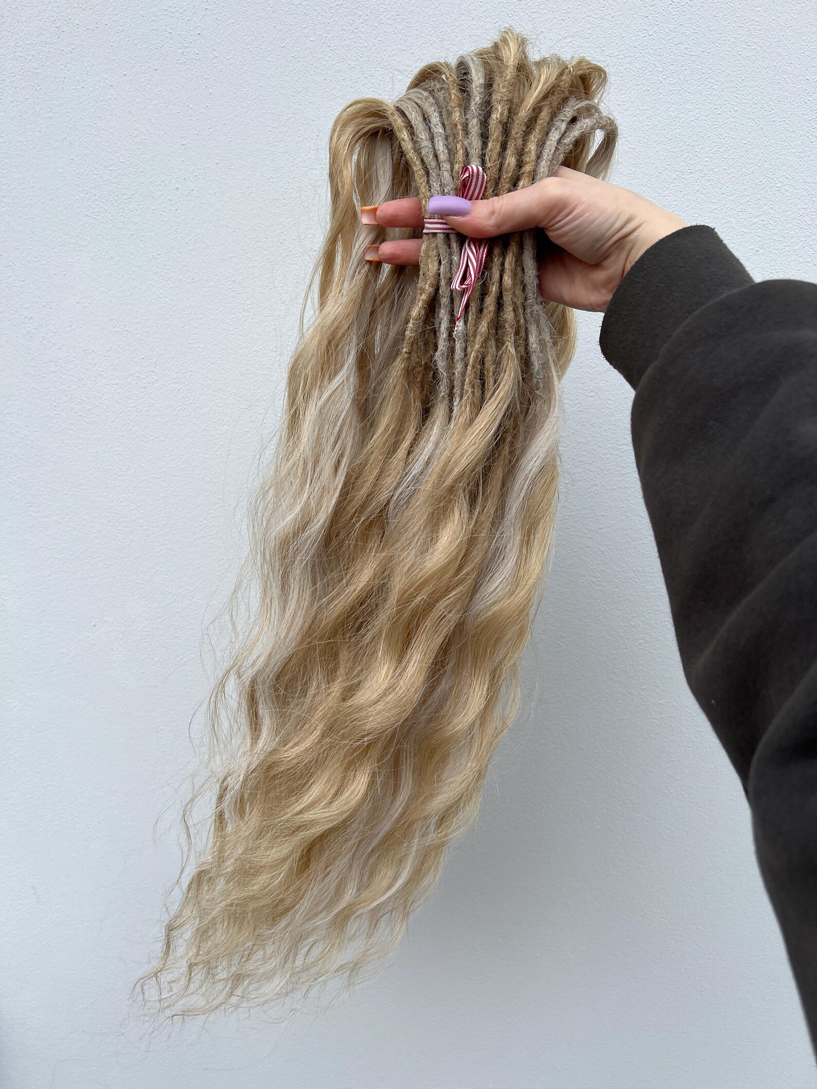 Easy Comb Blonde Curls, Loose Wave End Curls, Synthetic DE Dreadlock ...