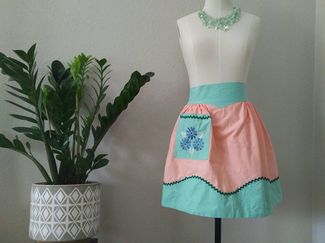 Precious Coral & Mint Embroidered Vintage Apron With Pocket, Mid ...