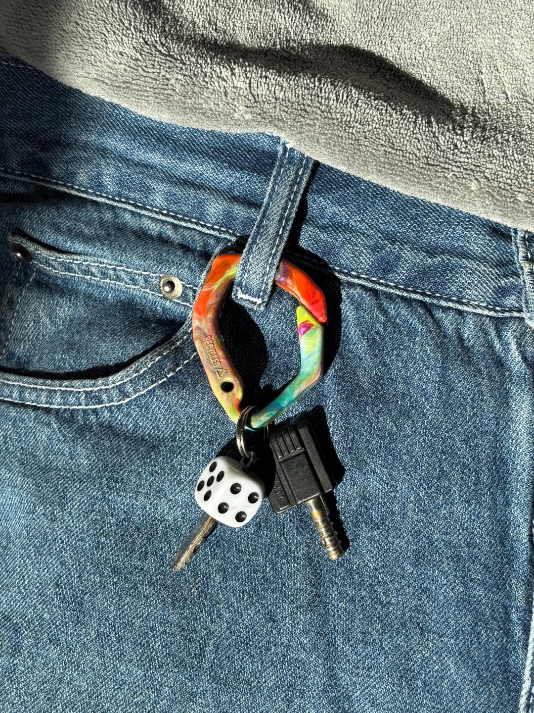 Recycled Plastic Carabiner Keychain - Eco Clip for Bag & Keys - Etsy