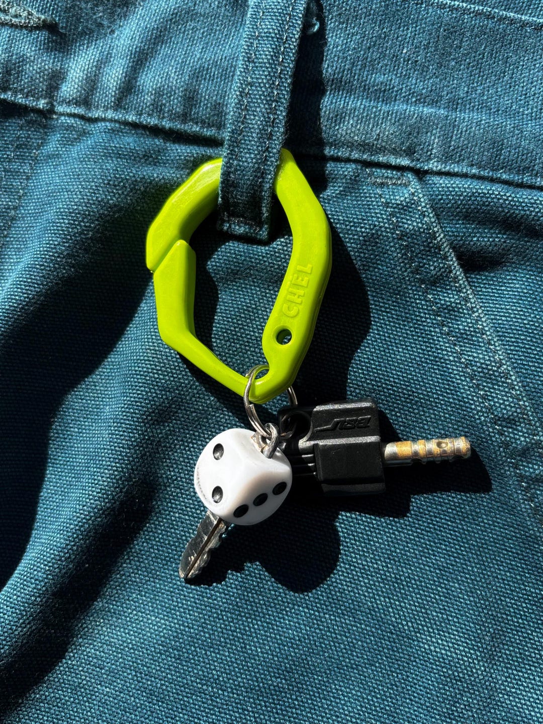 Recycled Plastic Carabiner Keychain – Eco-friendly Clip for Keys ...