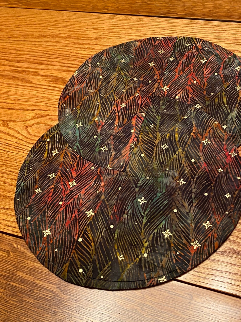 A Reversible Table Topper - Etsy