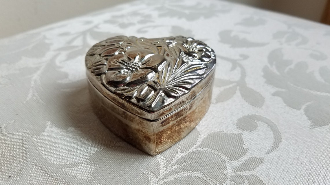 Vintage Silver Plated Heart Jewelry Trinket Box by International Silver ...