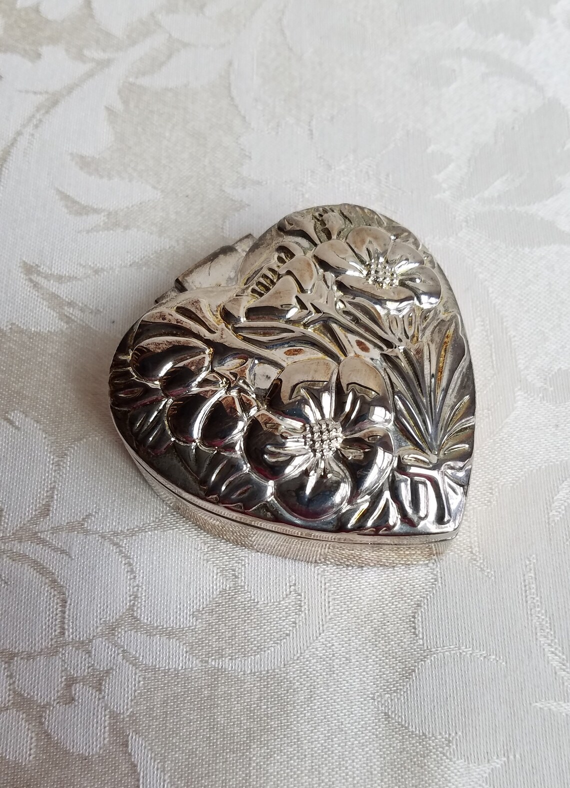 Vintage Silver Plated Heart Jewelry Trinket Box by International Silver ...