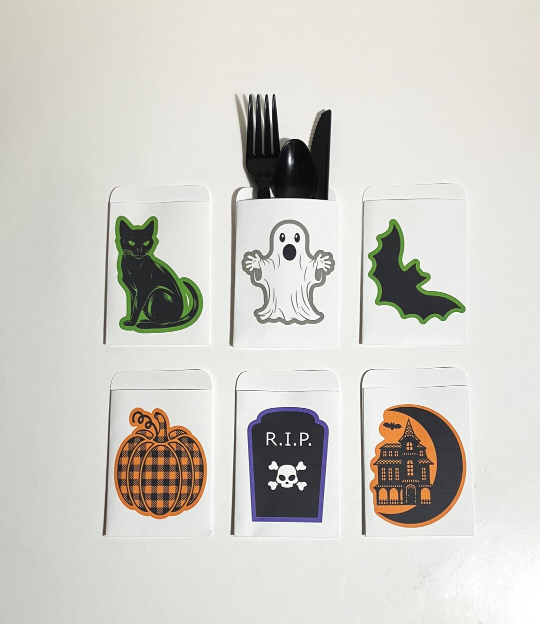 Halloween Flatware Holders - Twelve (12) DIY Halloween Utensil Holders ...