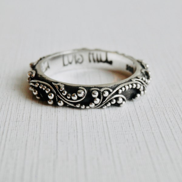 Lois Hill Ring - Etsy