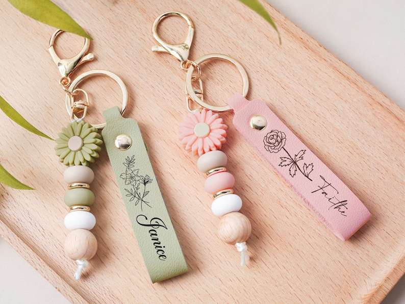 Handmade Daisy Beaded Keychain, Personalized Name Keyring, Custom ...