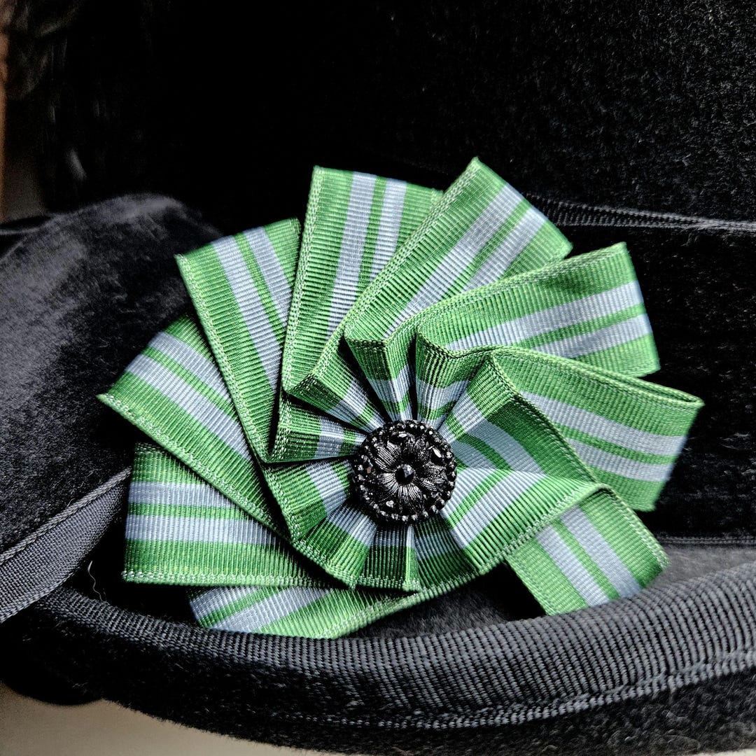 Half Cockade / Cocarde - Hat / Lapel Pin - Antique Button - Green ...